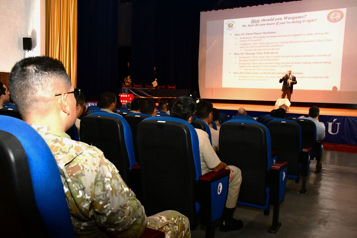 Conferencia “Operational Wargame System” – Escuela Superior de Guerra Naval